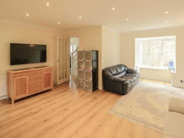 4 Bedroom