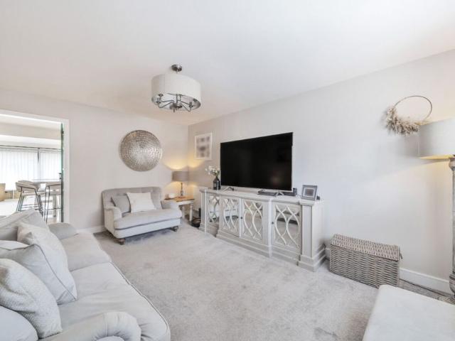 4 Bedroom
