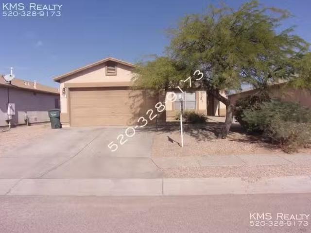 4 bedroom 2 Bath OWNER / AGENT 1746 W Rita Marie Dr