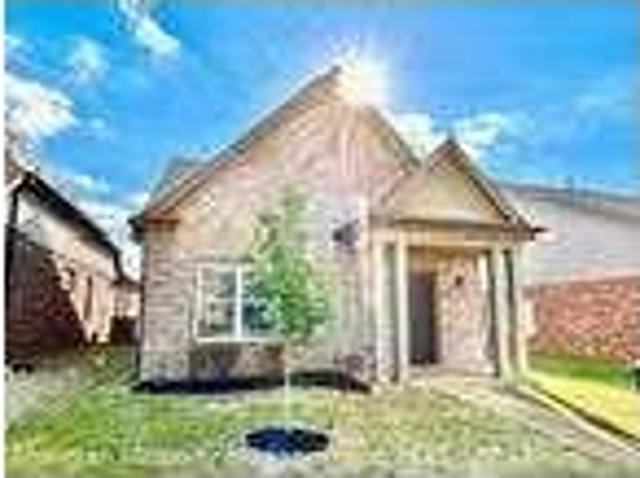 4 Bedroom 2 Bath In Memphis TN 38125