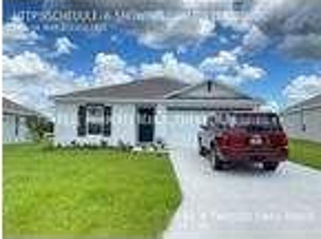 4 Bedroom 2 Bath In Beverly Hills FL 34465