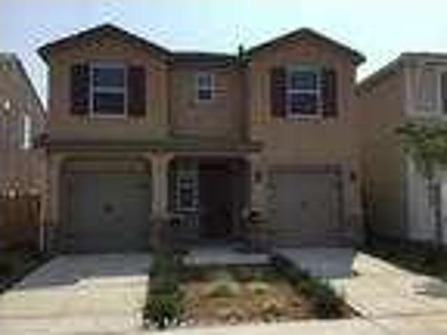4 Bedroom 2 Bath In Clovis CA 93619