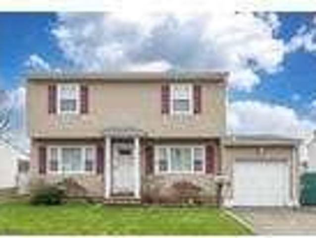 4 Bedroom 2 Bath In East Rutherford NJ 07073