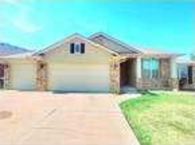 4 Bedroom 2 Bath In Edmond Oklahoma 73012