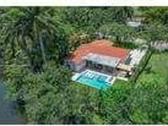 4 Bedroom 2 Bath In El Portal Florida 33150
