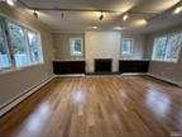4 Bedroom 2 Bath In Fair Lawn NJ 07410