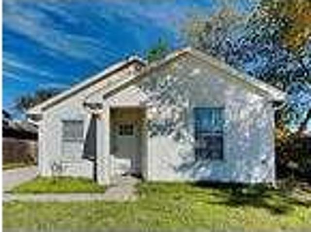 4 Bedroom 2 Bath In Fort Worth TX 76105