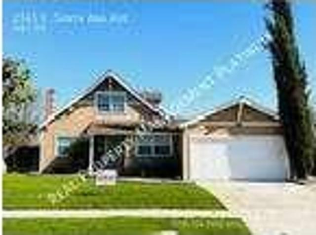 4 Bedroom 2 Bath In Fresno CA 93726