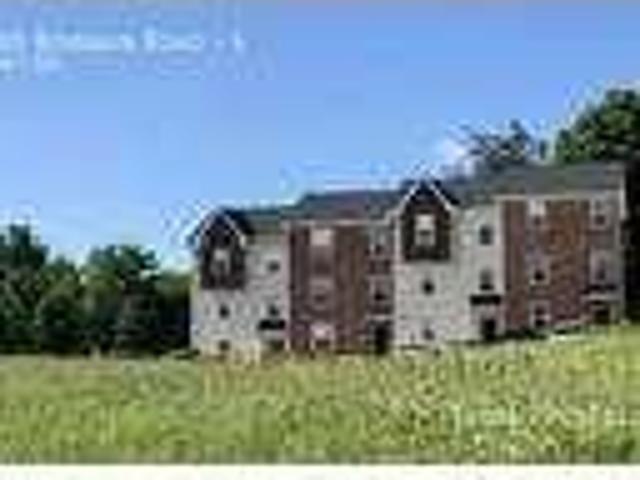 4 Bedroom 2 Bath In Hanover PA 17331