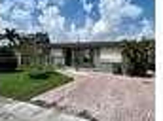 4 Bedroom 2 Bath In Hialeah FL 33012