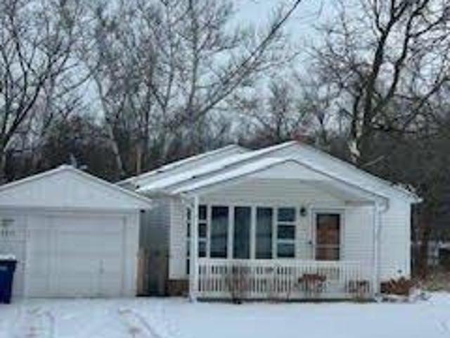 4 Bedroom 2 Bath In Lake Bluff IL 60044