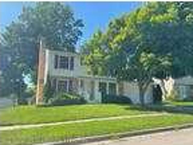4 Bedroom 2 Bath In Lansing Michigan 48912