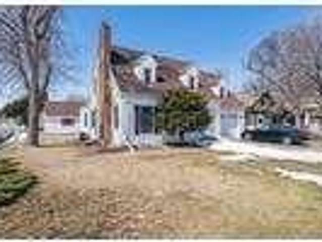 4 Bedroom 2 Bath In Richfield MN 55423