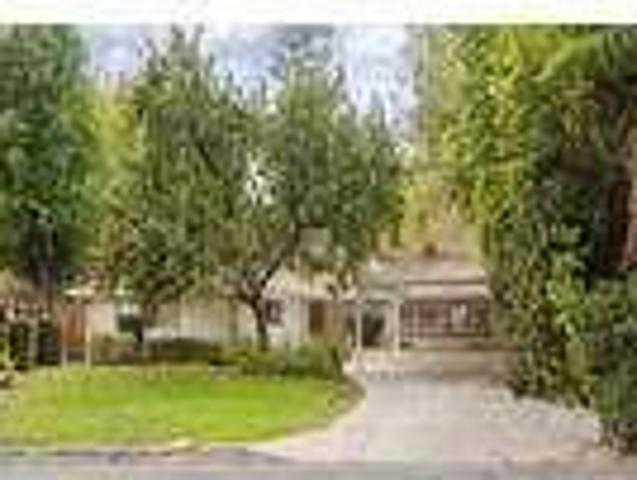 4 Bedroom 2 Bath In Woodland Hills California 91367