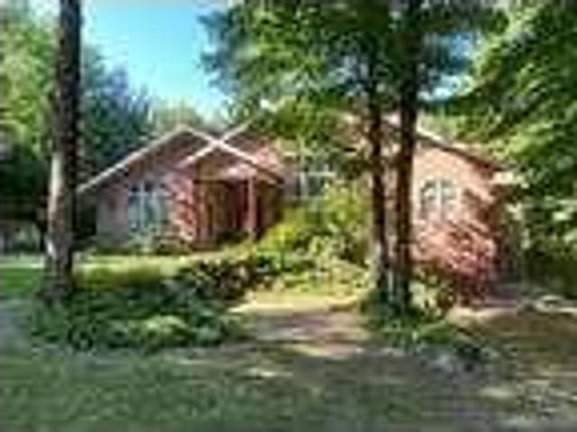 4 Bedroom 4 Bath In Marquette Michigan 49855