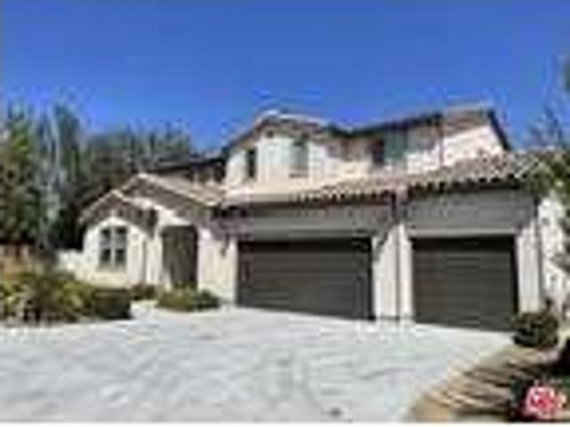 4 Bedroom 4 Bath In North Hills California 91343