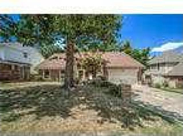 4 Bedroom 4 Bath In Oklahoma City Oklahoma 73127