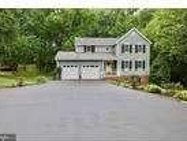 4 Bedroom 4 Bath In Fredericksburg Virginia 22401