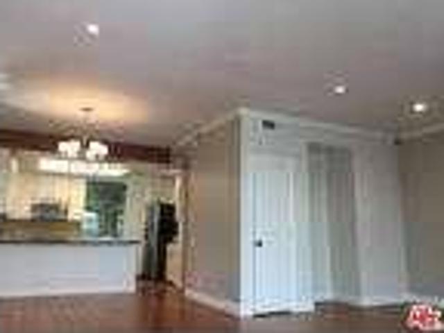 4 Bedroom 4 Bath In Los Angeles California 90025