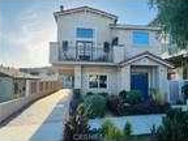 4 Bedroom 4 Bath In Redondo Beach CA 90277