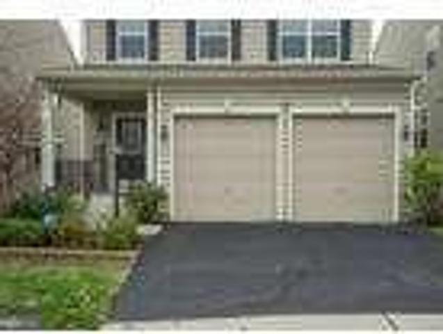 4 Bedroom 4 Bath In Woodbridge VA 22191