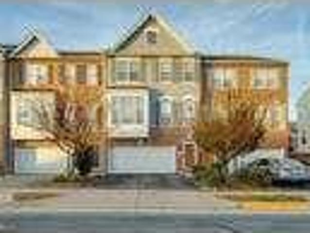 4 Bedroom 4 Bath In Woodbridge Virginia 22191