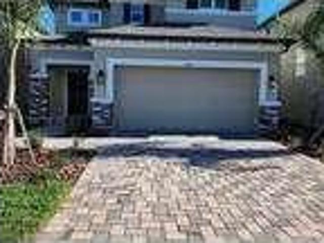 4 Bedroom 4 Bath In Zephyrhills FL 33540