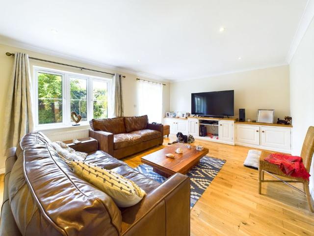 4 Bedroom