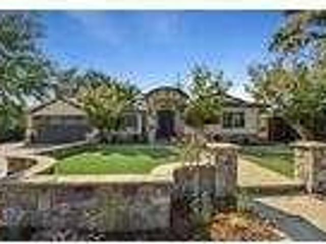 4 Bedroom 5 Bath In Los Altos California 94024