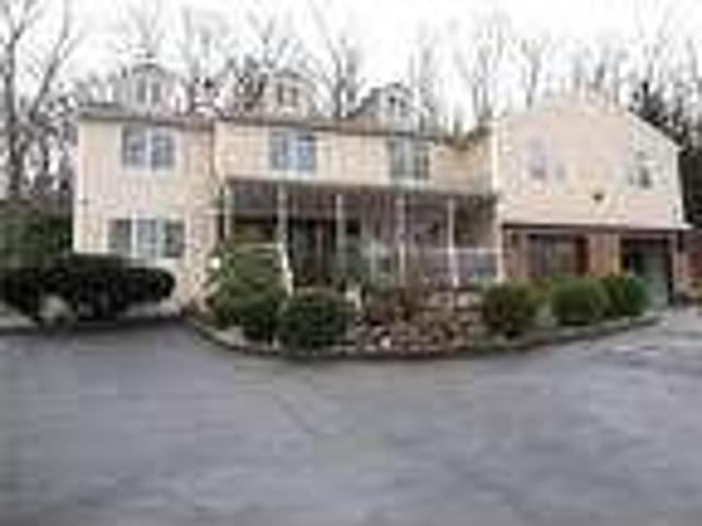 4 Bedroom 5 Bath In Poughquag NY 12570
