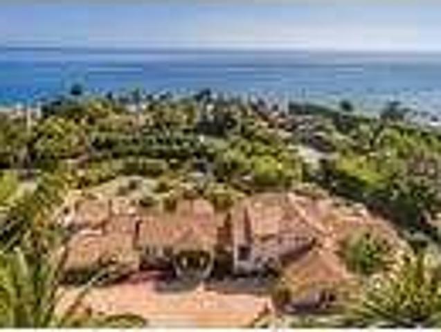 4 Bedroom 5 Bath In Santa Barbara California 93110