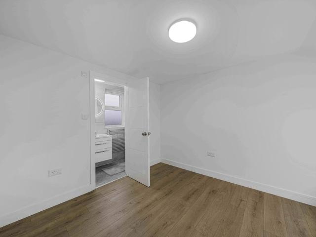 4 Bedroom