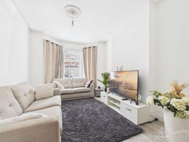 4 Bedroom
