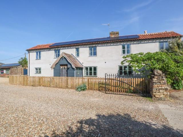 4 bedroom cottage to rent