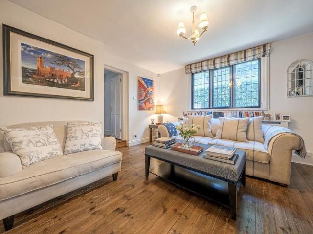 4 bedroom cottage to rent