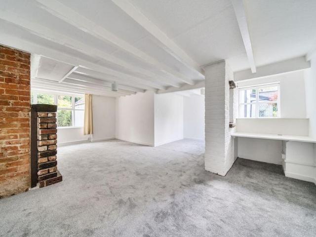 4 bedroom cottage to rent