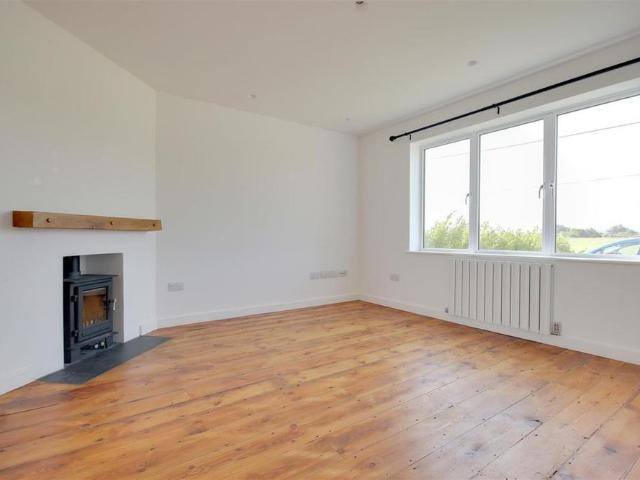 4 bedroom cottage to rent