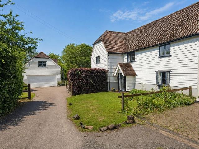 4 bedroom cottage for sale