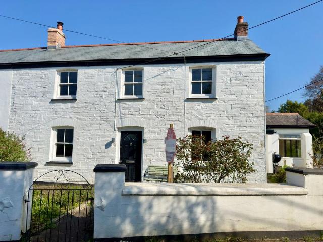 4 bedroom cottage for sale