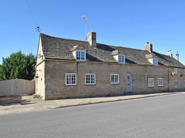4 bedroom cottage for sale