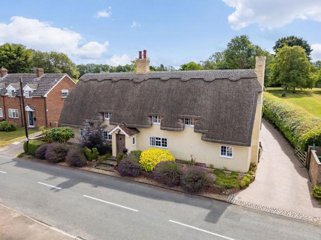 4 bedroom cottage for sale