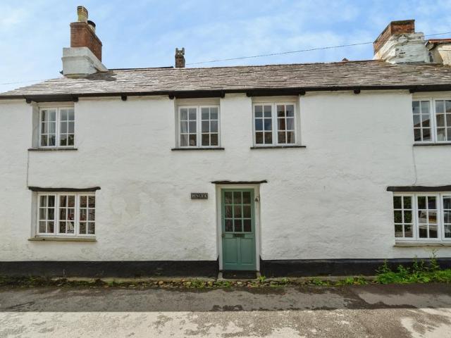 4 bedroom cottage for sale