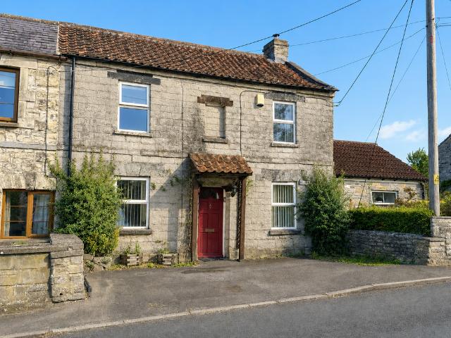 4 bedroom cottage for sale