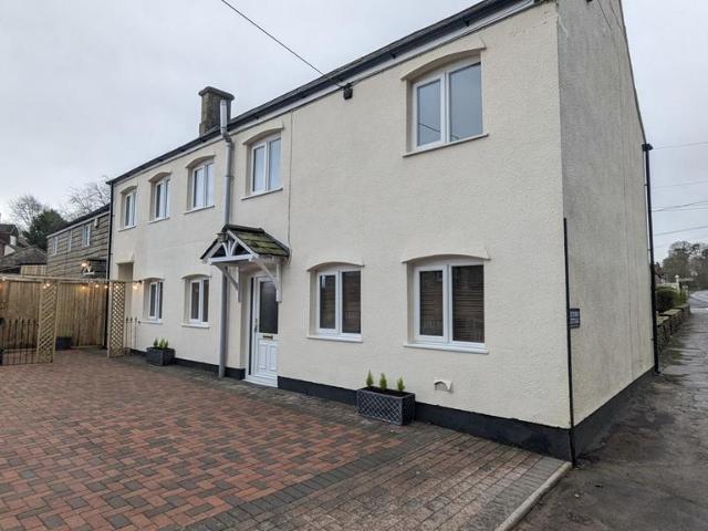 4 bedroom cottage for sale