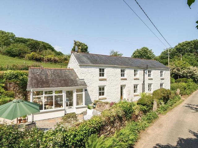 4 bedroom cottage for sale