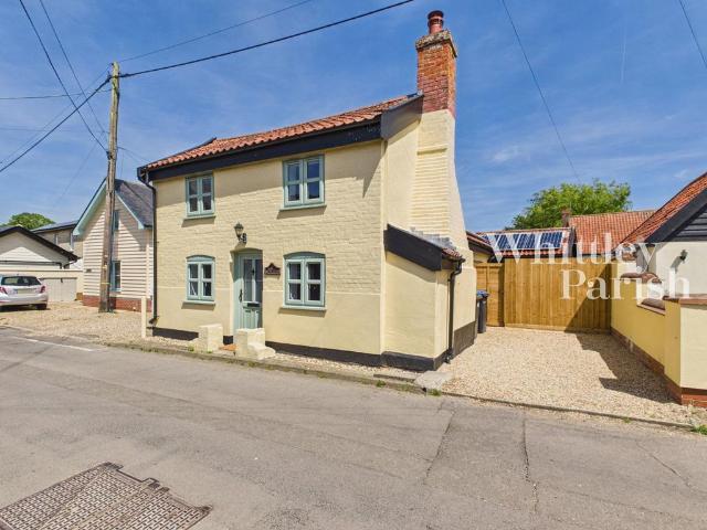 4 bedroom cottage for sale