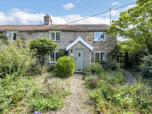 4 bedroom cottage for sale