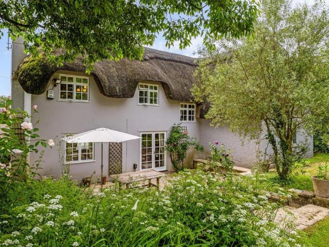 4 bedroom cottage for sale