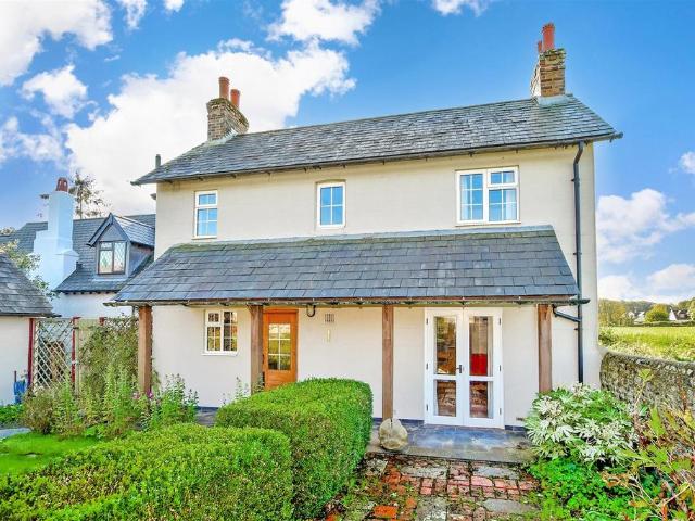 4 bedroom cottage for sale