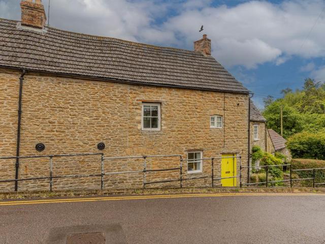 4 bedroom cottage for sale